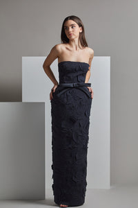 Strapless gown with floral patterns – HERTROVE