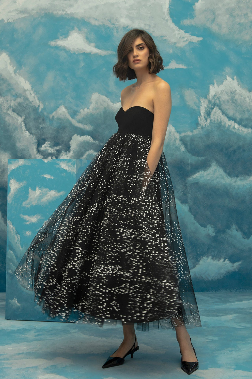 High waisted strapless gown – HerTrove